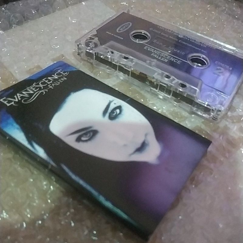 Jual Kaset pita Evanescence | Shopee Indonesia