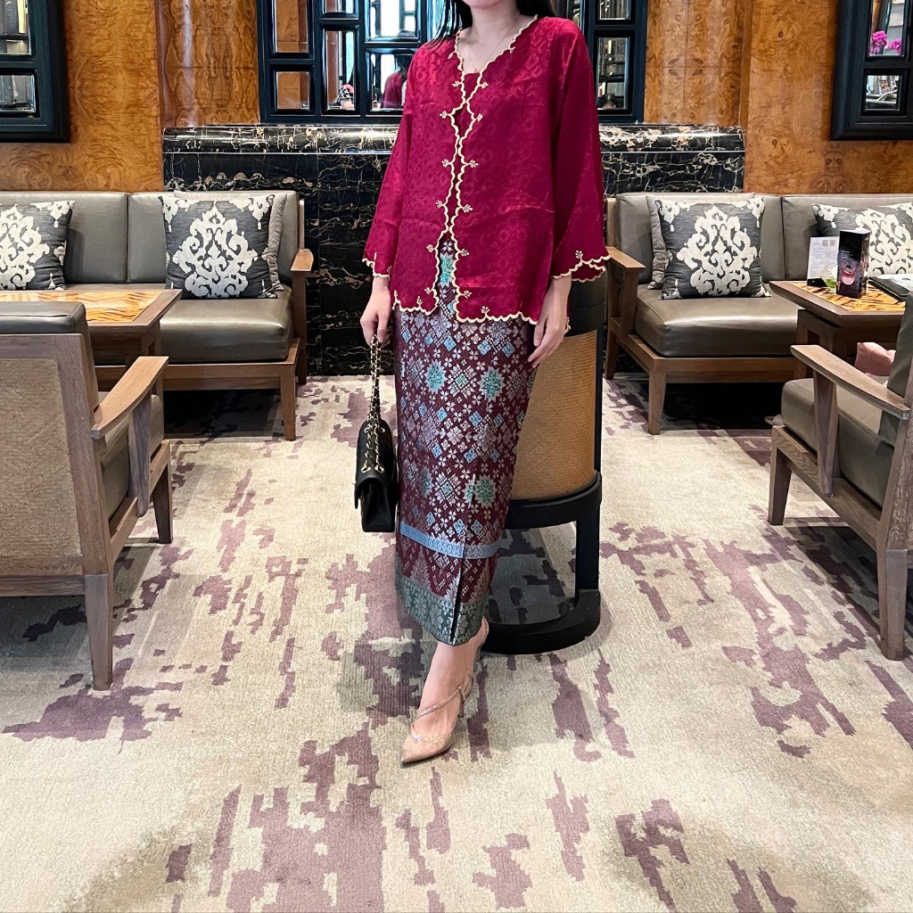 Jual Lausboutique-Atasan Conny Embroidery-Atasan Batik Bordir Wanita ...