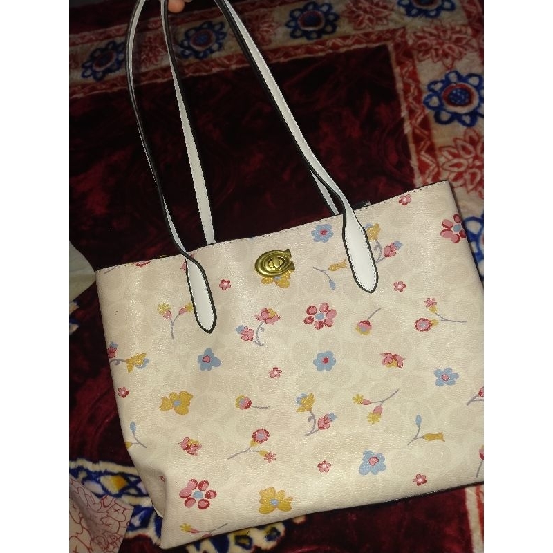 Jual coach Daisy totebag | Shopee Indonesia