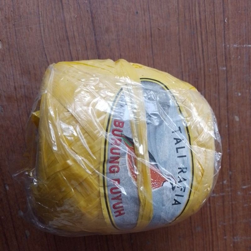 Jual Tali Rafia merah putih ¼kg dan warna | Shopee Indonesia