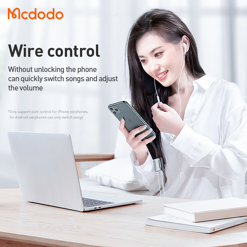 Jual MCDODO Converter Splitter For iPhone Lightning Ke Jack 3.5mm ...