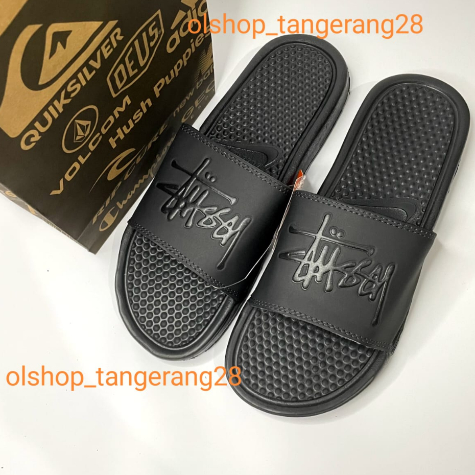 Jual SENDAL PRIA WANITA SLIP SANDALS SLOP SLIDE HITAM POLOS TERMURAH ...