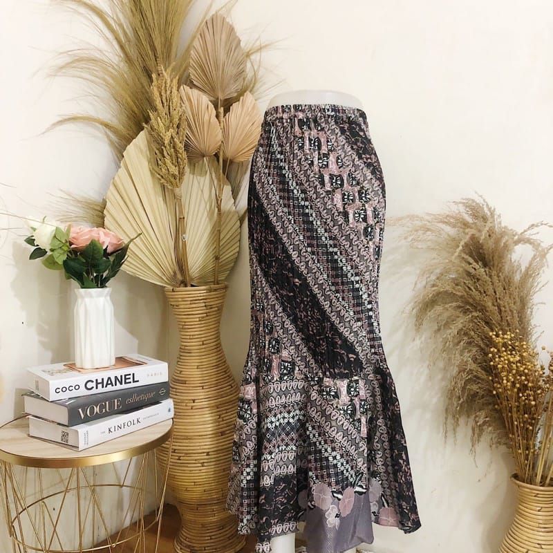 Jual Rok Batik Duyung Plisket KERASAKTI ABU S - Jumbo / Rok Bawahan ...