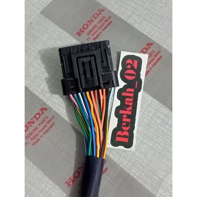 Jual soket ecu ecm Honda Revo injeksi, Revo fi original pin 33 | Shopee ...