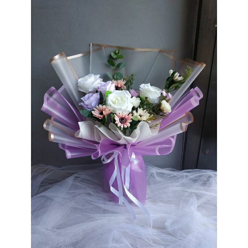 Jual buket bunga mawar artificial mix lilac huggable + kardus anti ...