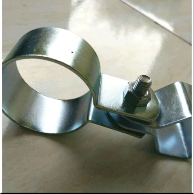 Jual Klem Gantung Pipa Besi/Pipa Pvc.2" in, 2 1/2" inch Tebal | Shopee ...