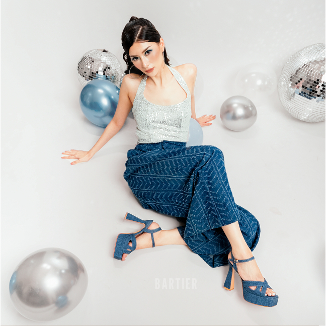 Jual BARTIER X OLIVIA PRAMAISELLA - REGINA DENIM HEELS CHUNKY HEELS ...