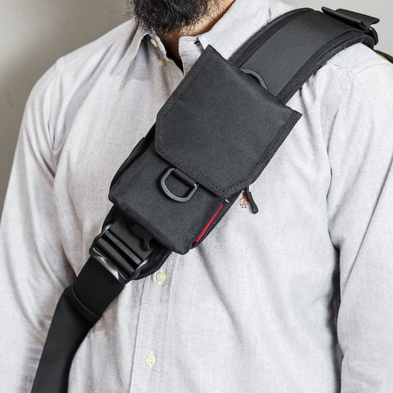 Jual Handphone pouch SHUTTLE HONEYBADGEAR | Shopee Indonesia