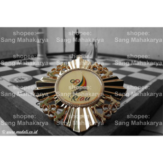 Jual Jual Medali, Medali Custom, Medali 3 Dimensi, Medali Logam ...