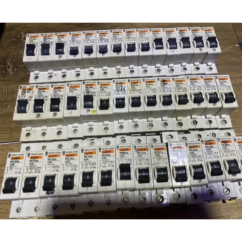 Jual Mcb merlin gerin mulai 6A ,10A , 16A , 20A , 25A , 32A , 40A , 50A , 63A 1p original ...