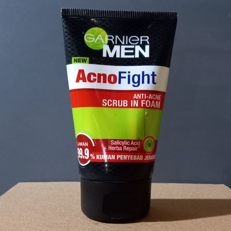 Jual Garnier men acno fight anti acne scrub in foam skin 100ml | Shopee Indonesia