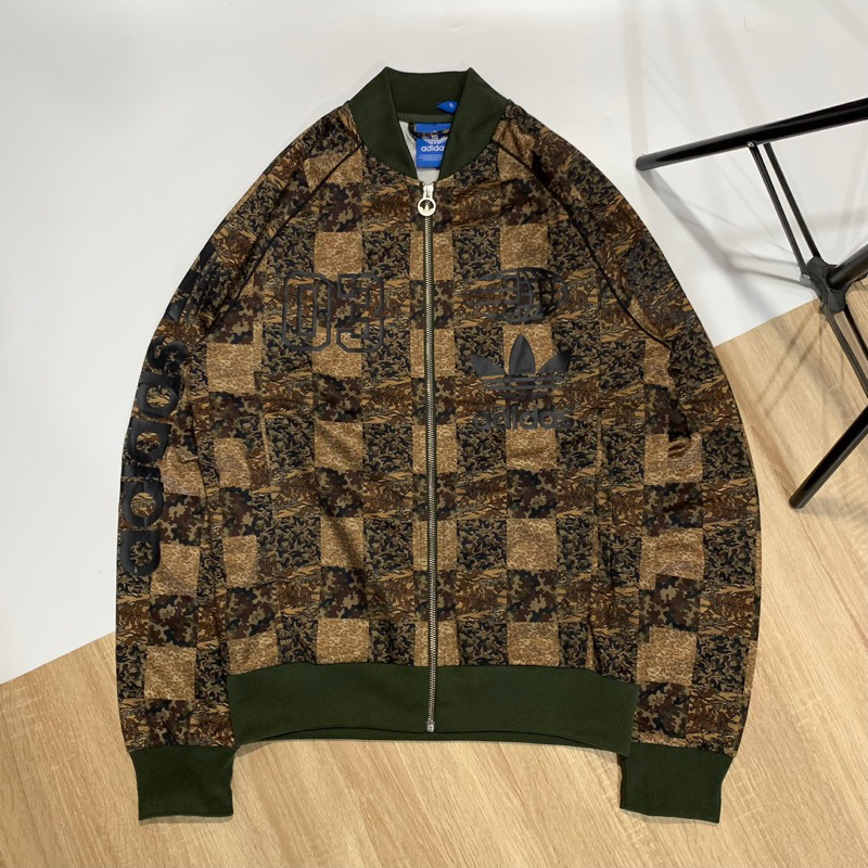 Jual ADIDAS BATIK RARE | Shopee Indonesia