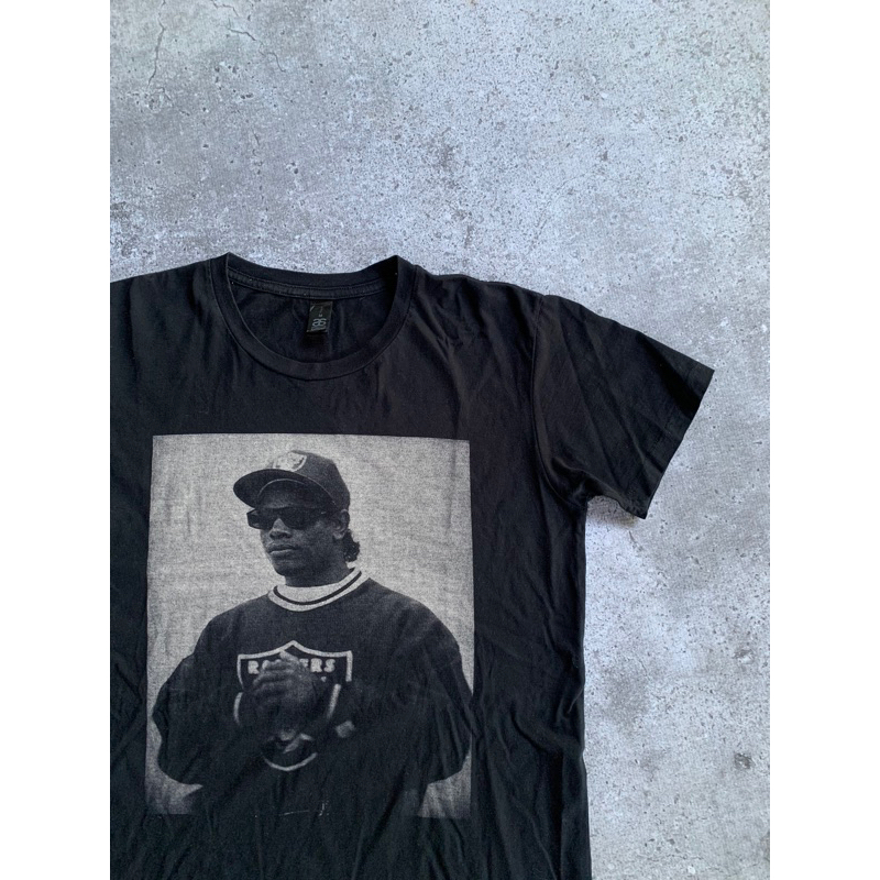 Jual KAOS RAP TEE NWA EAZY-E | Shopee Indonesia