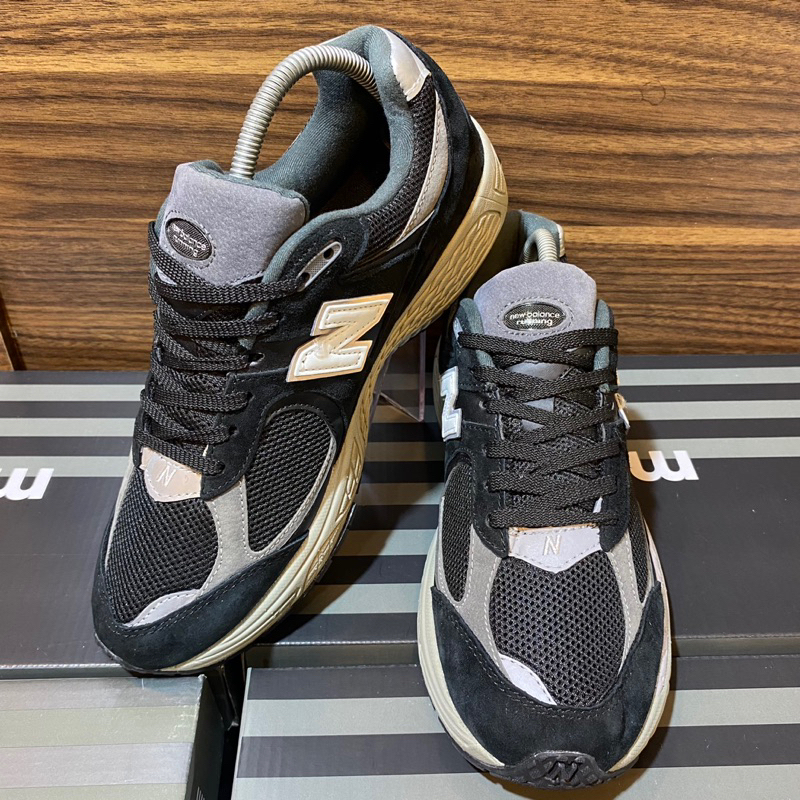 Jual NEW BALANCE 2002R BLACK | Shopee Indonesia