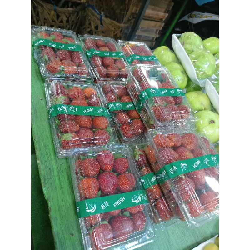 Jual Stroberi Segar Per Pack | Shopee Indonesia