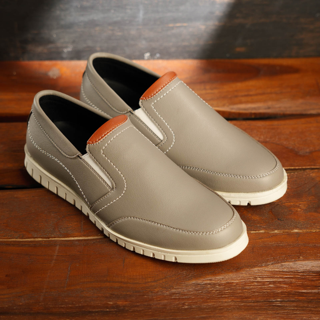 Jual PAULMAY - Sepatu Casual Slip on Pria Modena 47 | Shopee Indonesia
