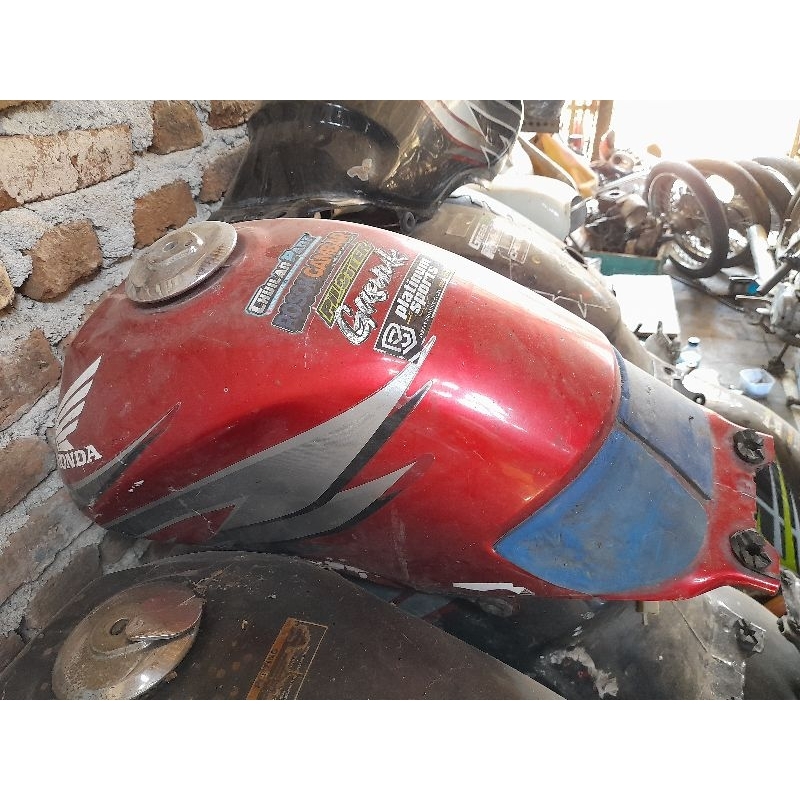 Jual tangki megapro primus merah | Shopee Indonesia