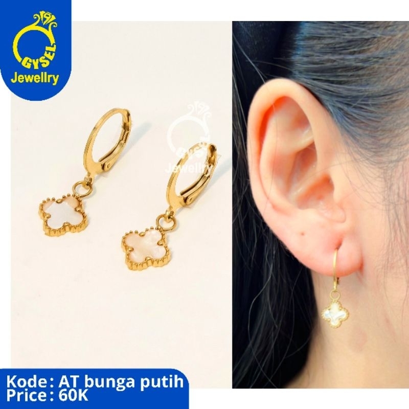 Jual AT Bunga Putih - Anting Bunga Putih Gold | Shopee Indonesia