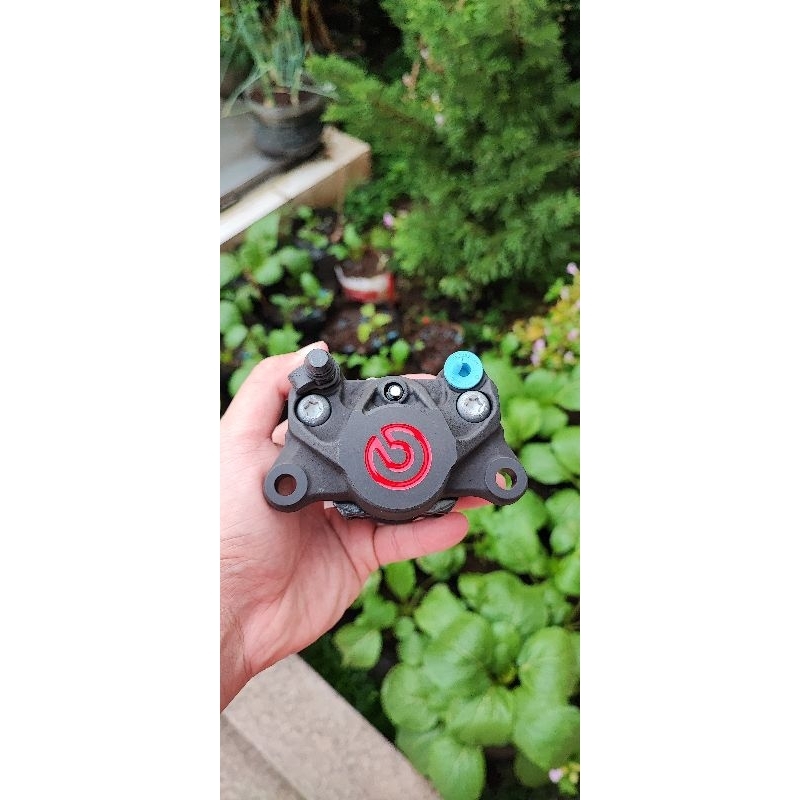 Jual Kaliper Brembo 2p 2piston p2 Black hitam red logo original italy honda yamaha kawasaki ...