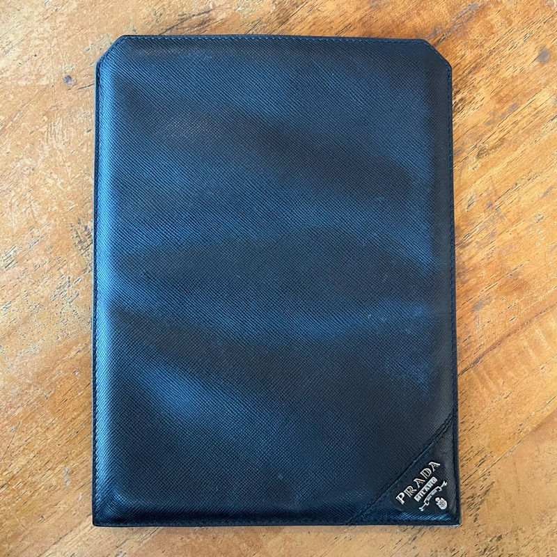 Jual Prada iPad Mini Case Leather | Shopee Indonesia