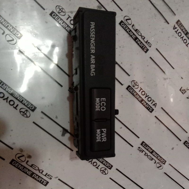 Jual Switch saklar pasenjer airbag Innova ribon | Shopee Indonesia