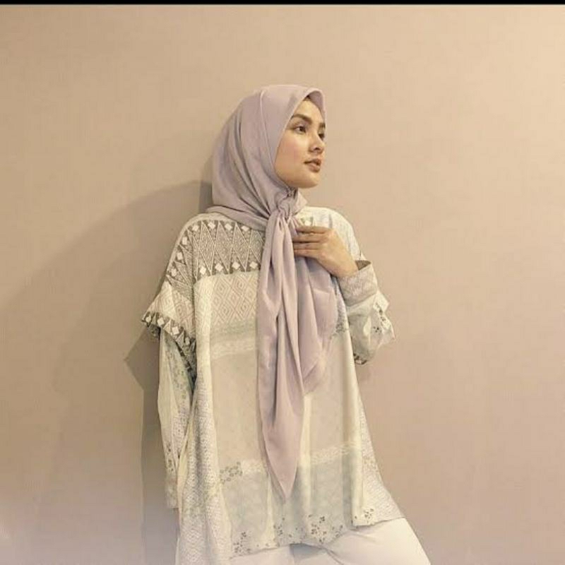 Jual RIA MIRANDA KINALI TOP | Shopee Indonesia