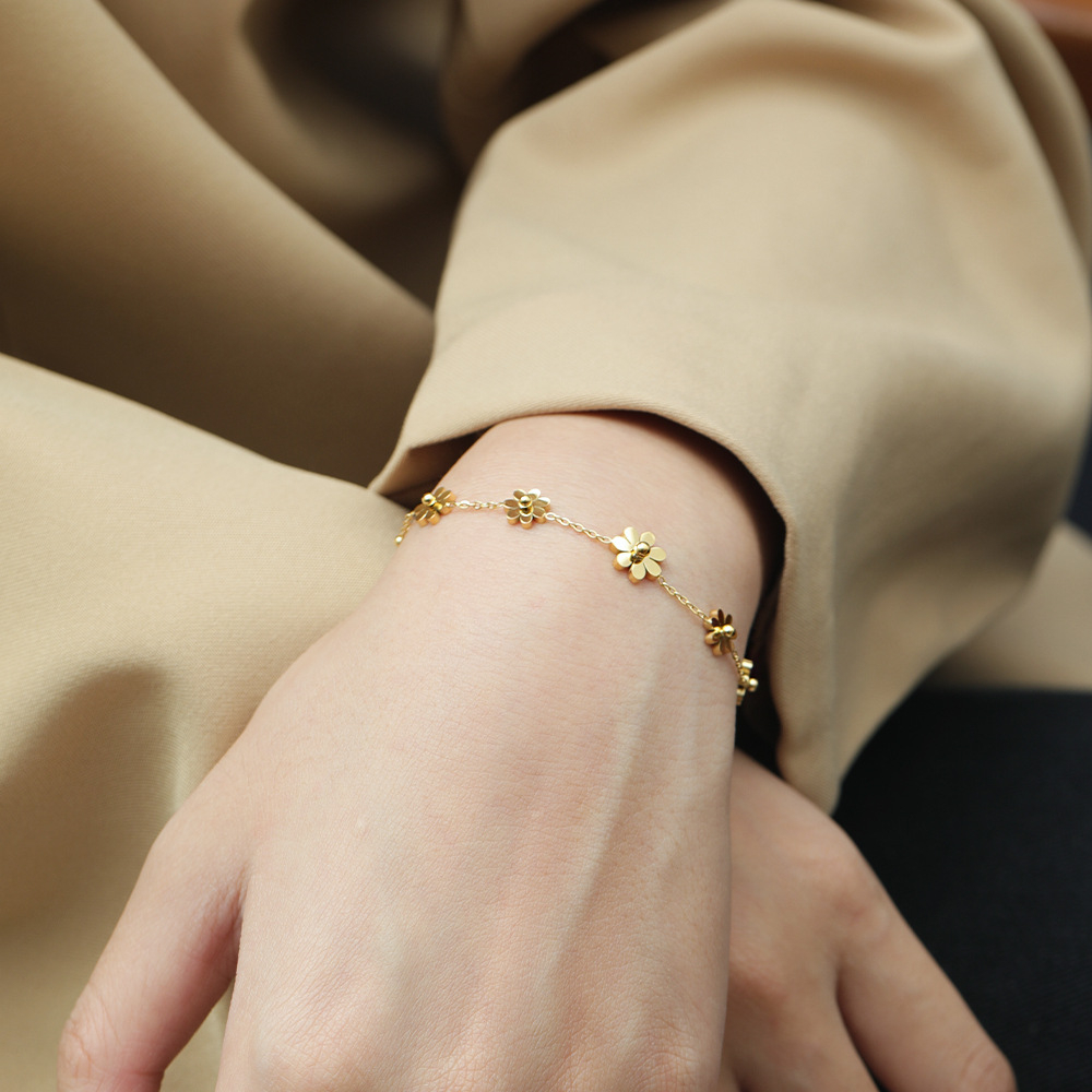 Jual GELANG TITANIUM BUNGA DAISY ANTI LUNTUR DAN ANTI KARAT (COD ...