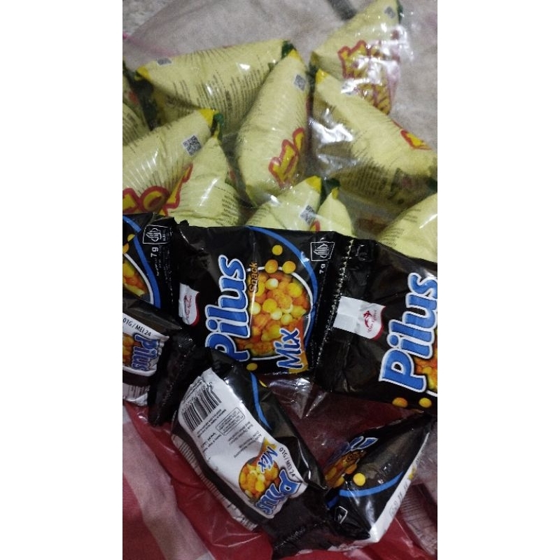 Jual snack pilus | Shopee Indonesia