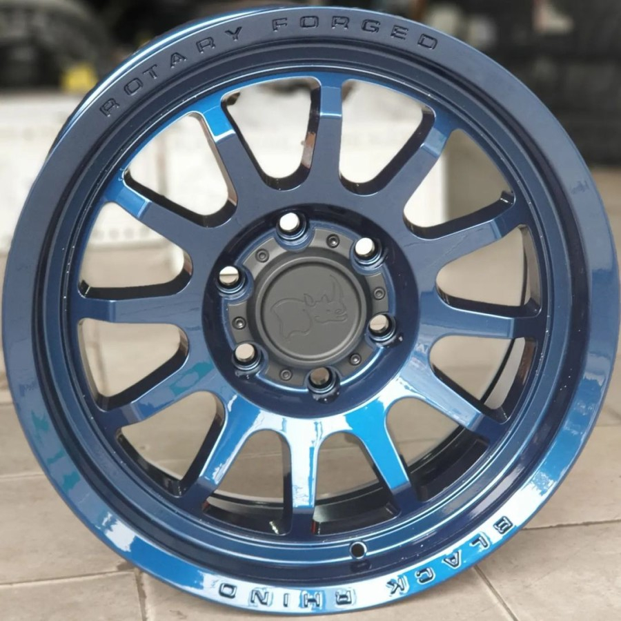 Jual pelak velg black rhino asli r18 pcd 6x139,7 mobil pajero fortun ...