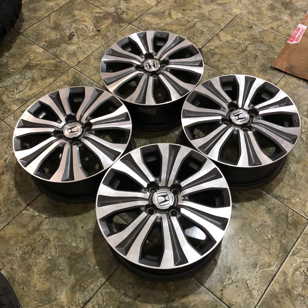 Jual Velg Ori Copotan Honda Freed Ring 15 Velg Bekas Mobil Honda Freed ...