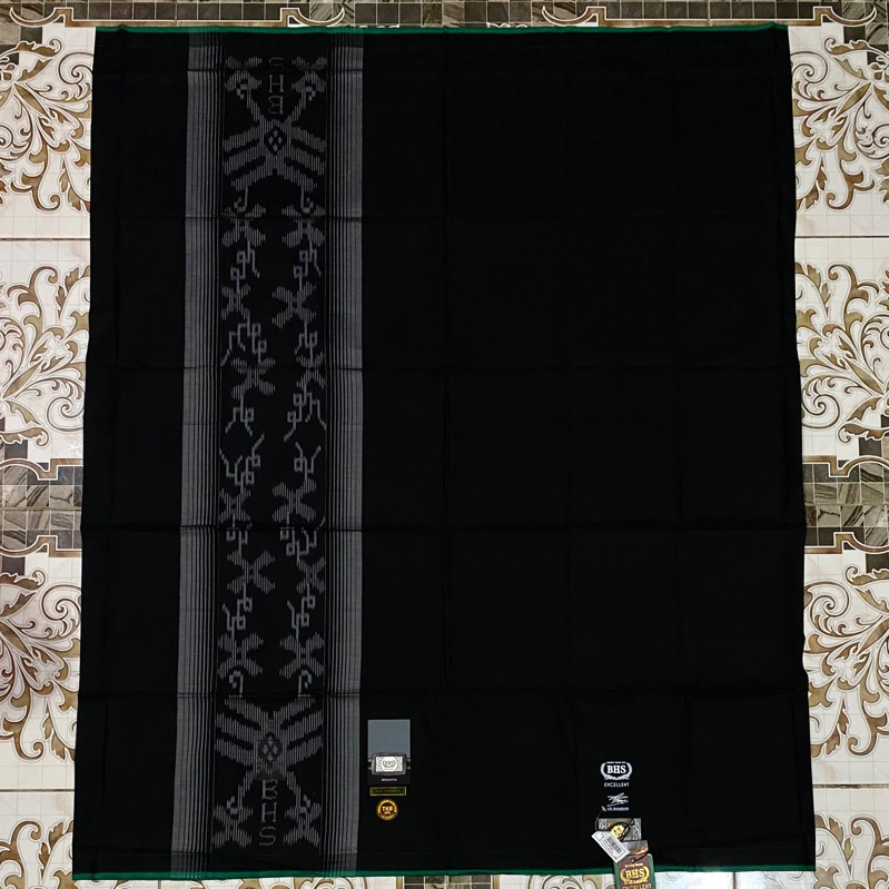 Jual Sarung BHS TKB HPL Hitam Polos EXCELLENT GOLD | Shopee Indonesia