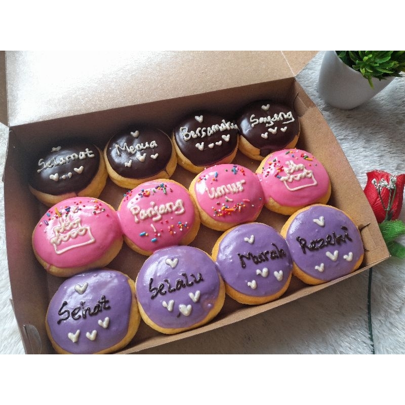 Jual Donat ultah 3 varian rasa (bisa request rasa dan tulisan) | Shopee ...