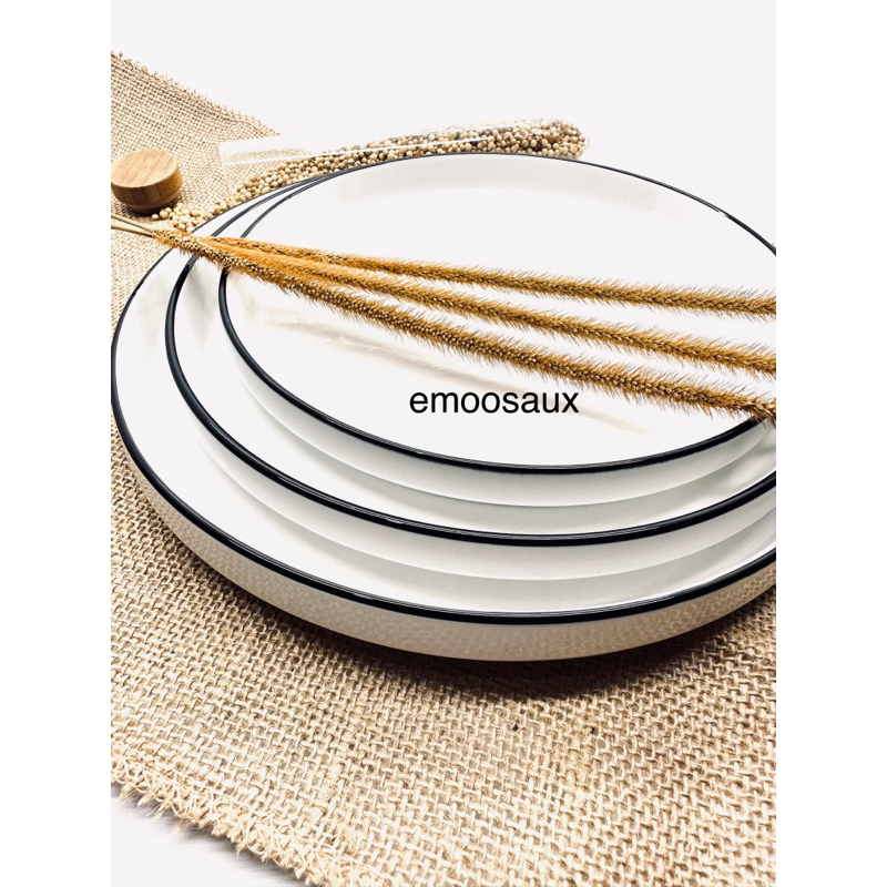 Jual PIRING PIZZA PUTIH BLACKLINE | Shopee Indonesia