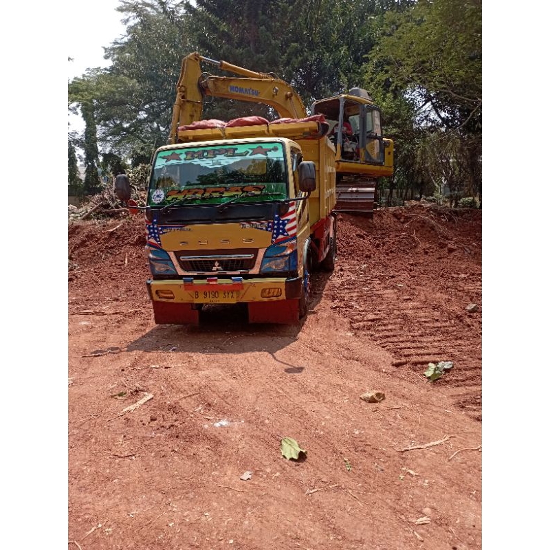Jual urugan tanah merah ,puing ,gali tanah , buang puing,tanah ...