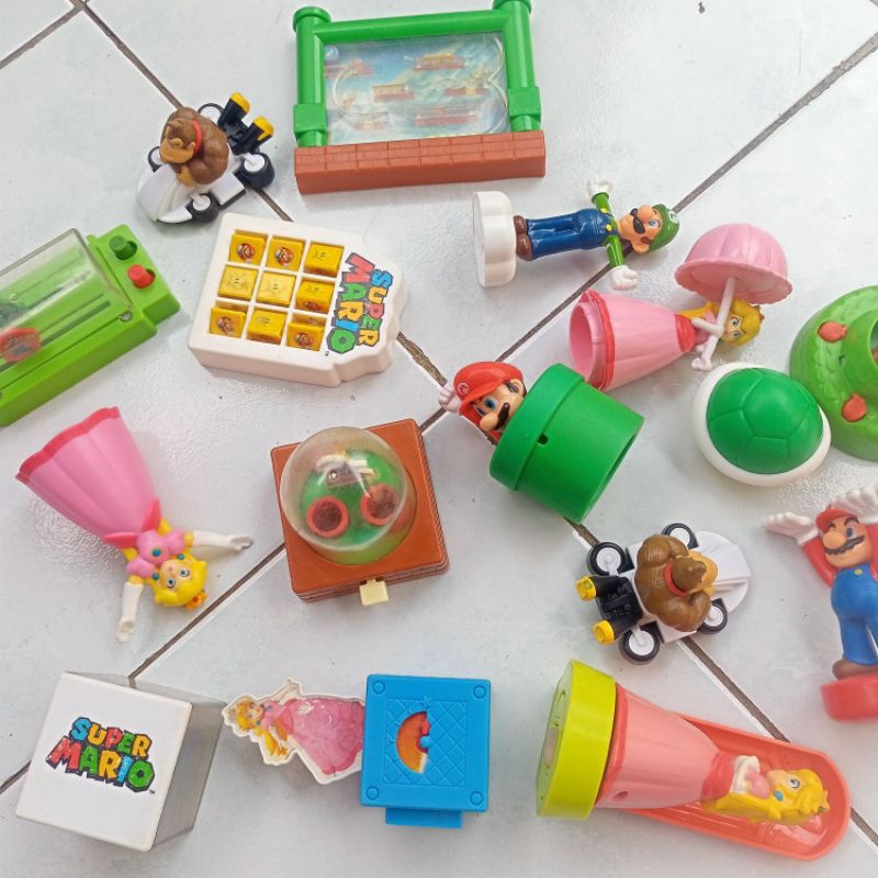 Jual Mainan Happy Meal Mcdonalds Mcd KFC Hokben Burger King CFC Super Mario Preloved Second ...