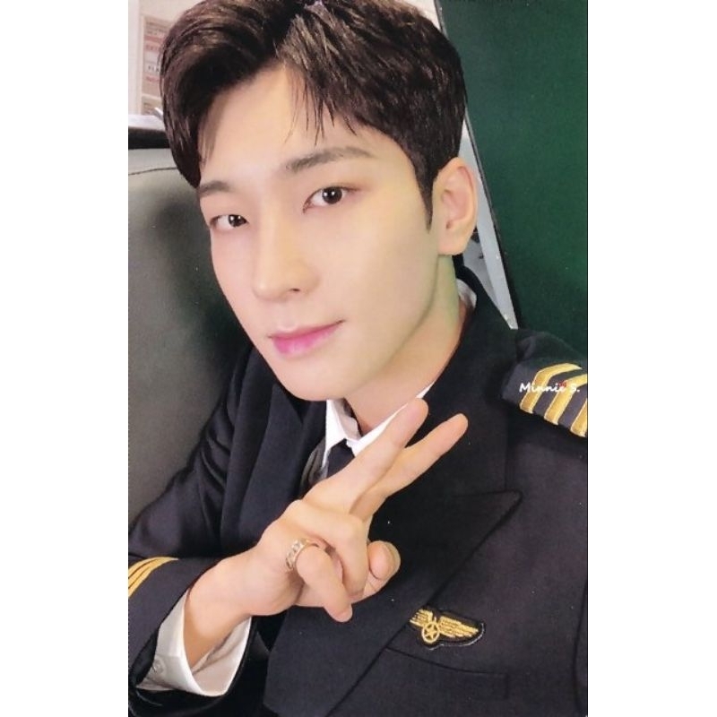 Jual WONWOO PILOT 5TH MEMBERSHIP KIT PHOTOCARD SEVENTEEN | Shopee Indonesia