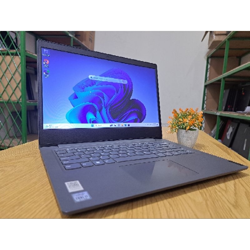 Jual LAPTOP LENOVO V14-IIL core i3 1005G1 RAM8/256 2ND LIKE NEW!! | Shopee Indonesia