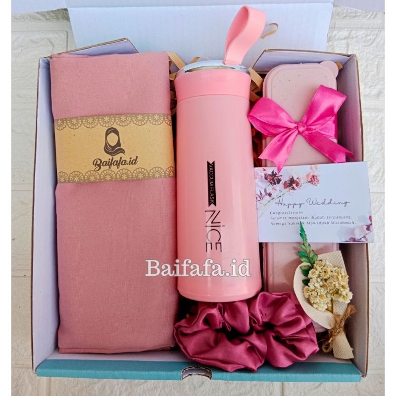 Jual Hampers Botol Cangkir | Kado Ulang Tahun | Hadiah Wisuda | Kado ...