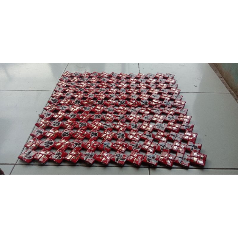 Jual KERAJINAN TIKAR ALAS DUDUK DARI BUNGKUS KOPI TEA JUS BEKAS UKURAN ...