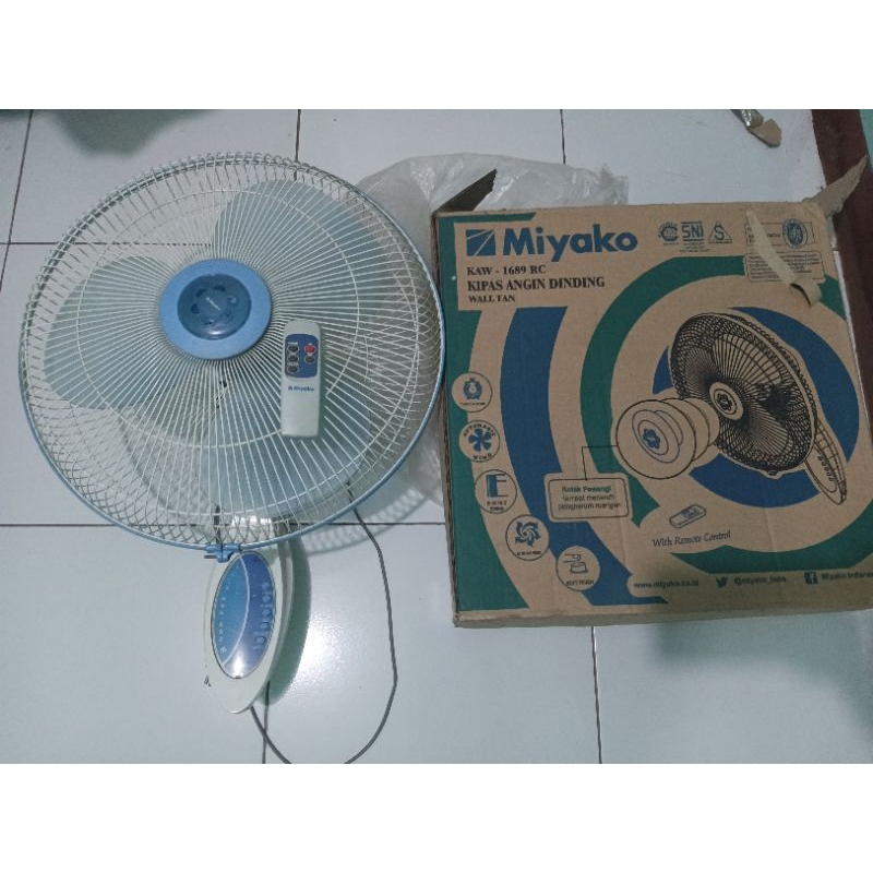 Jual Kipas Angin Remote Miyako 16 Inchi ORIGINAL KAW - 1689 | Shopee ...