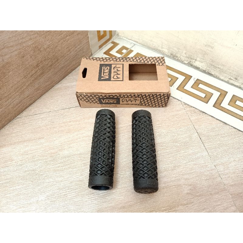 Jual handgrip grip handfat vans universal vespa original black | Shopee ...