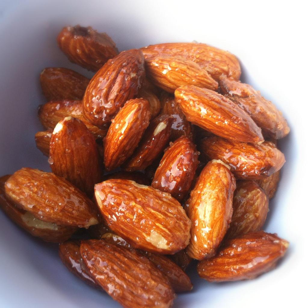 Jual Almond Madu/Almond Panggang Madu 50 gram/Honey Roasted Almond 50gr ...