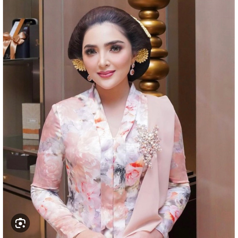 Jual Kebaya Kutubaru Kembang Vintage Jumbo / Kutubaru Ld 120 / Kebaya ...