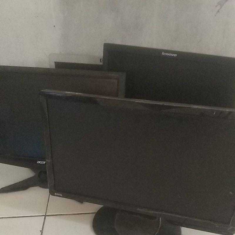 Jual Monitor Bekas ukuran 19 inch wide dan 15 inch | Shopee Indonesia