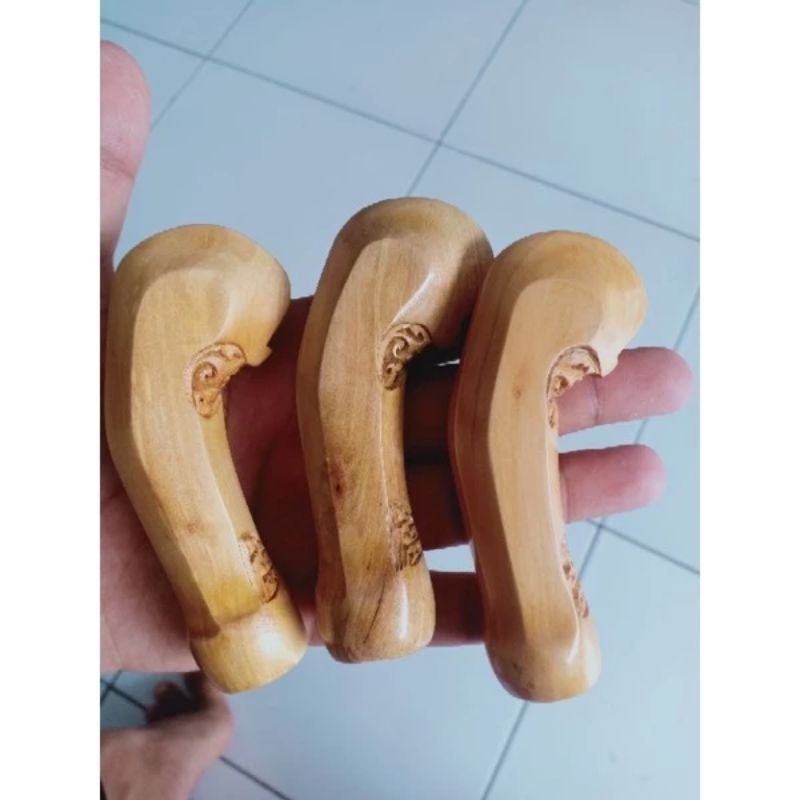 Jual GAGANG KERIS SOLO KAYU CENDANA HALUSAN | Shopee Indonesia