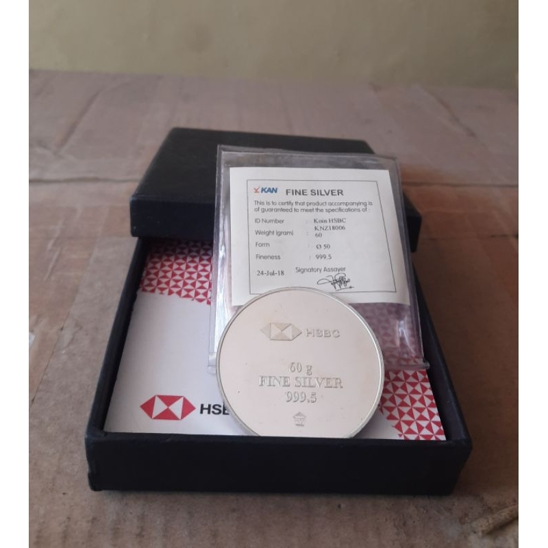 Jual Koin Perak Antam Bulat 60 Gram HSBC 20 Years Fine Silver bukan emas | Shopee Indonesia