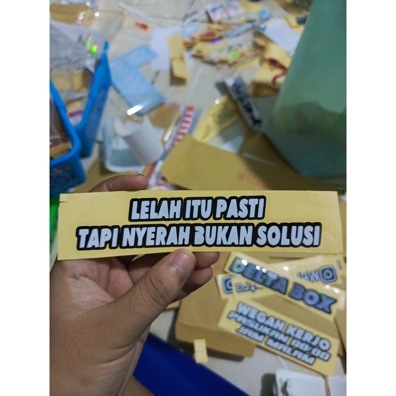 Jual Sticker cutting kata kata motivasi LELAH ITU PASTI TAPI NYERAH ...