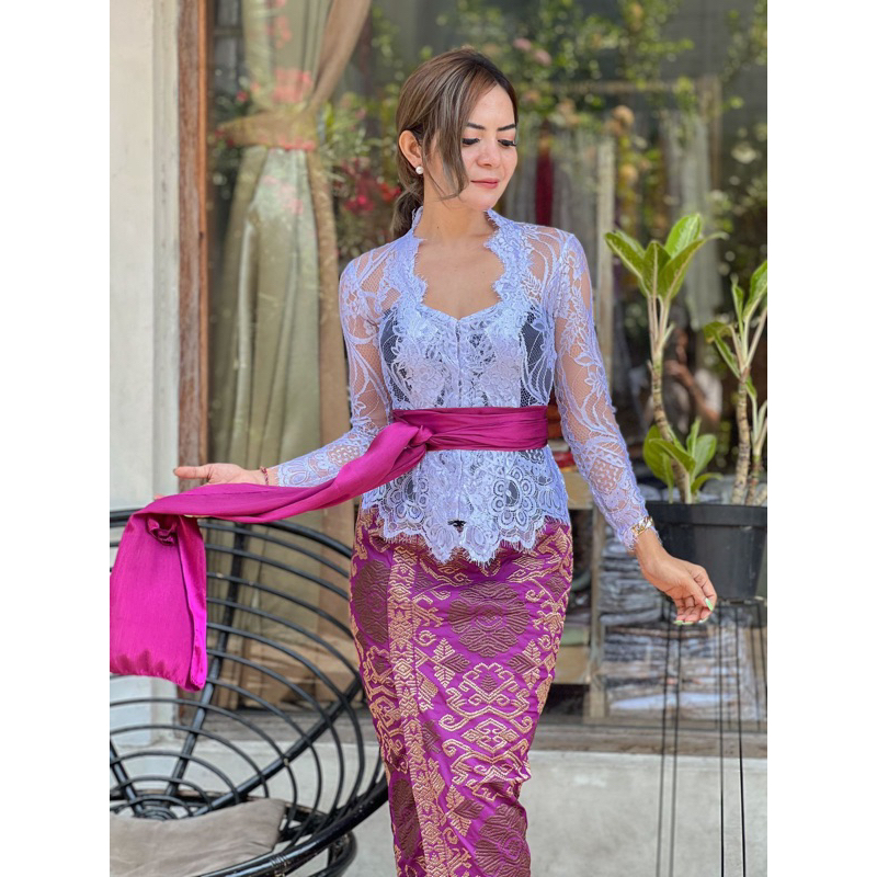 Jual Kain brokat glossy motif pudak original by Djuwita Kebaya | Shopee ...