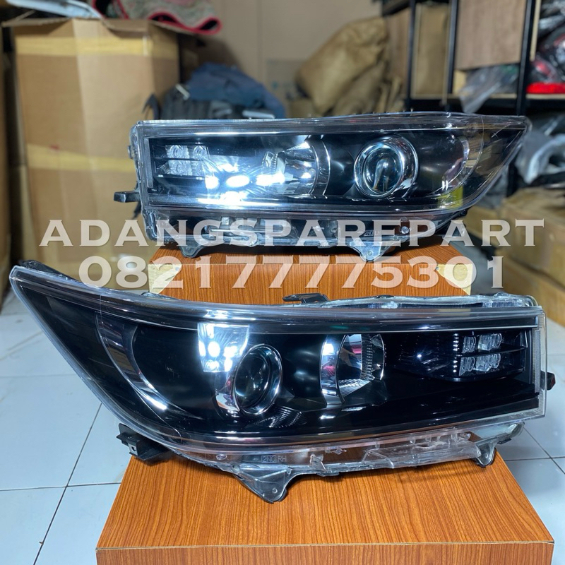 Jual Headlamp lampu depan Toyota Inova Reborn Venturer 2017 2018 2019 ...