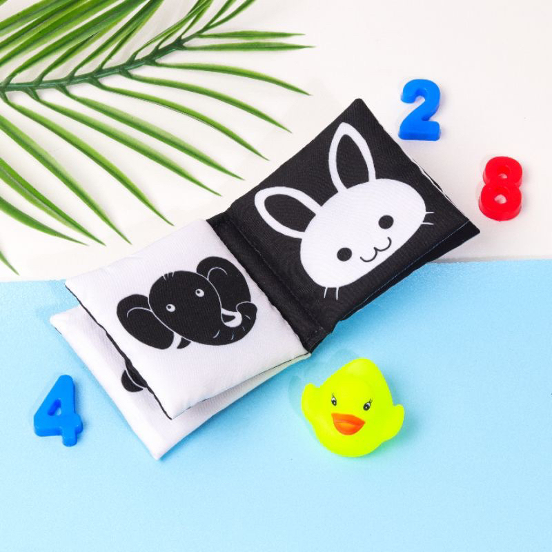 Jual Buku Bantal Monokrom | Buku Bantal HItam Putih | Soft Book ...